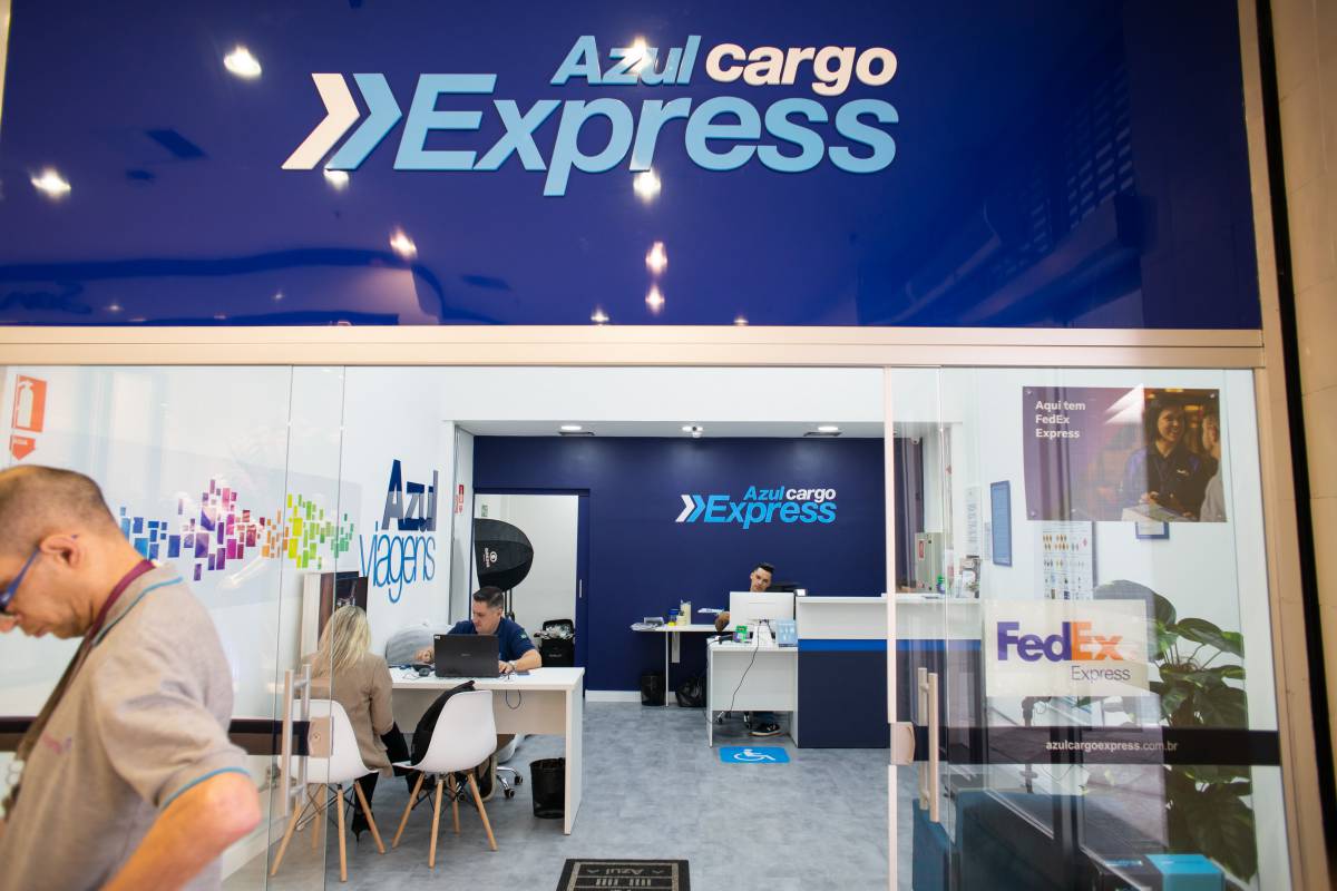 Azul Cargo expande e inaugura 14 lojas no Brasil - Tecnologística